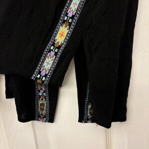 THML | Tops | Anthropologie Thml Womens Xsmall Boho Embroidered ...